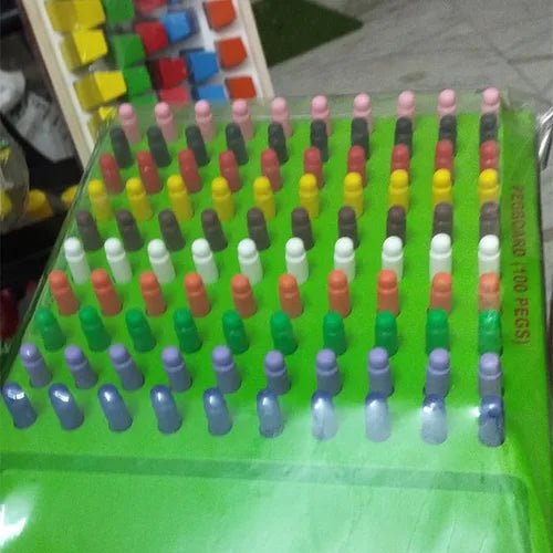 Multi Color Peg Board (100 Pegs)